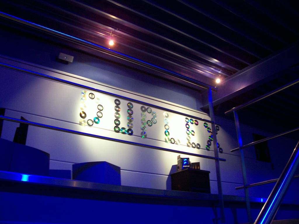 Duplex Bar Espierres - Gay Bars Guide│misterb&b